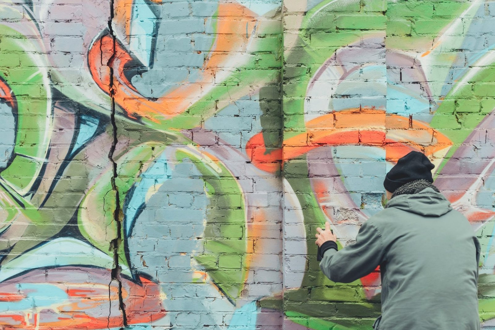 Expert Graffiti Removal Services Near You in Glasgow